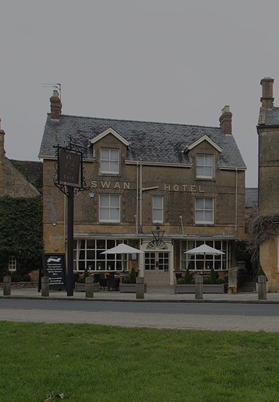 The Swan Pub & Restaurant in Broadway, Worcestershire