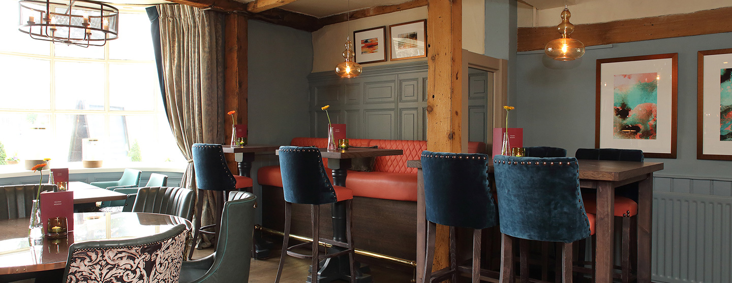 About Our Country Pub in Broadway | The Swan